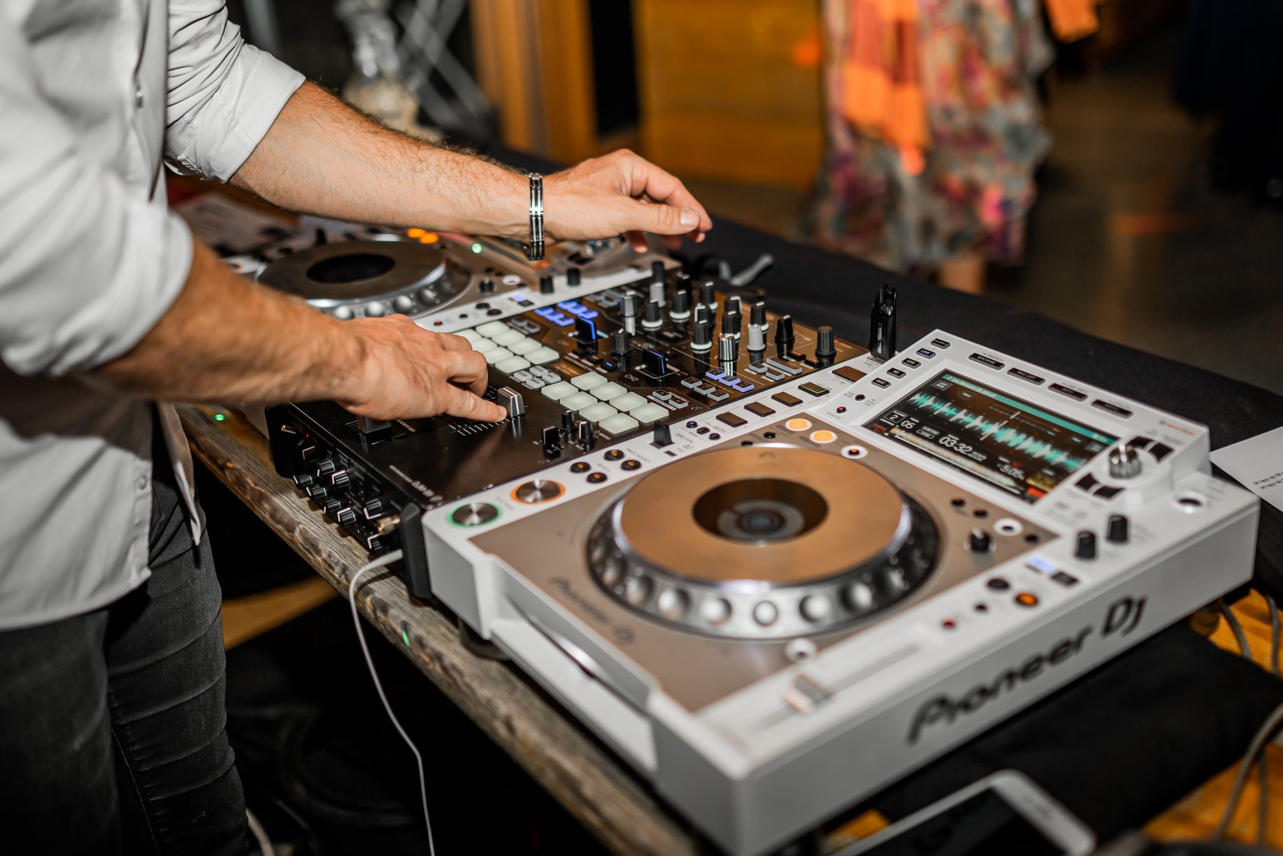 Dimension DJ - Animations DJ – Location de matériel – Ecole de DJ dans ...